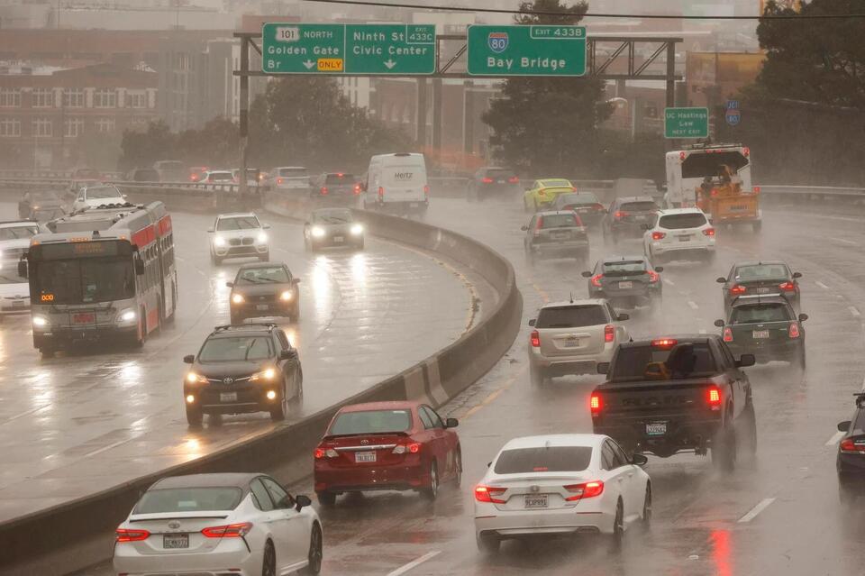 One of winter's 'stronger' storms to douse San Francisco - NewsBreak