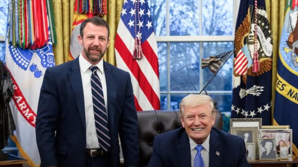 Trump Avoids Kristi Noem Question at Markwayne Mullin’s Swearing-In ...