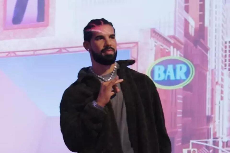 Fans Divided Over Whether Drake’s Madame Tussauds Wax Figure Looks Like ...
