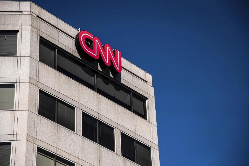 'Shaken' CNN staffers say they fear what Paramount takeover would mean ...