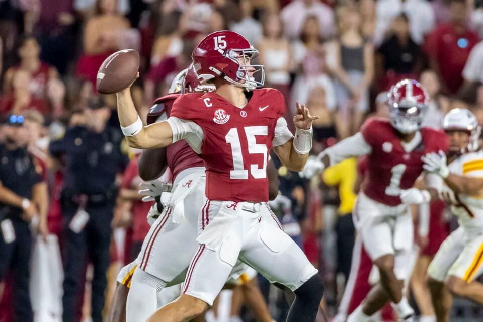 Alabama vs. Wisconsin by the numbers: Crimson Tide shines in the ...