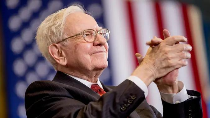 How Warren Buffett Would Likely Build Wealth on a $50,000 Salary ...