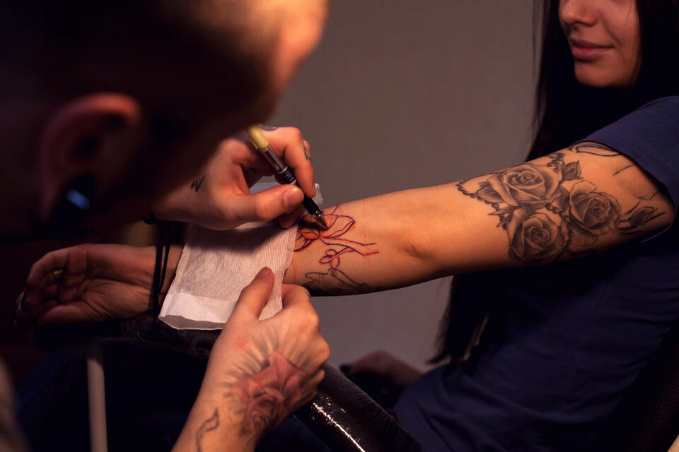 Seoul Tattoo Artists Famous On Instagram - NewsBreak