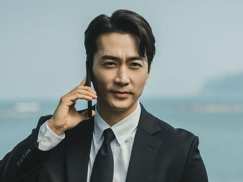 The Player 2: Master of Swindlers Episode 3 Recap: Song Seung-Heon Lays ...