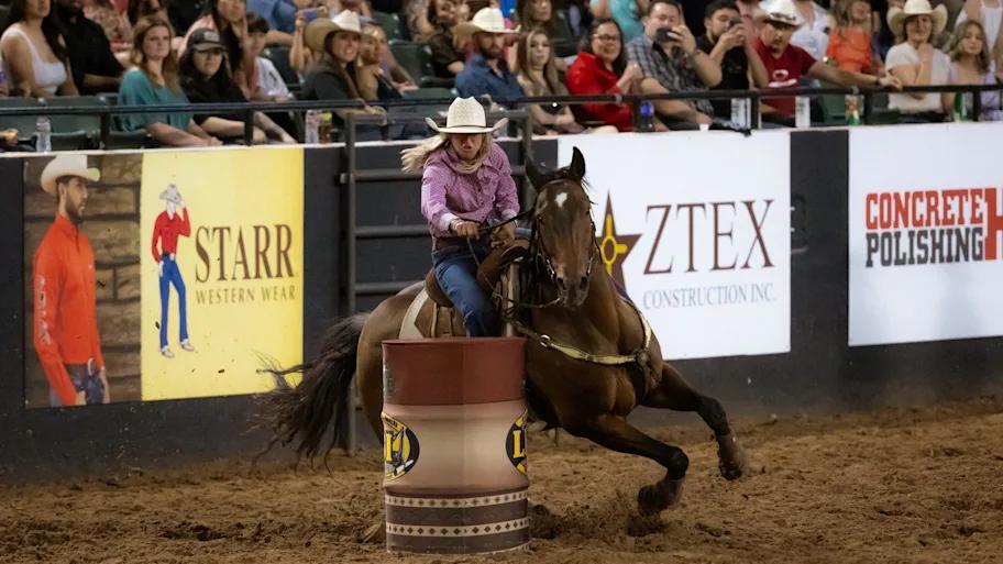 'Sisters' Race Each Other for Bubble Spots in WPRA Barrel Racing ...
