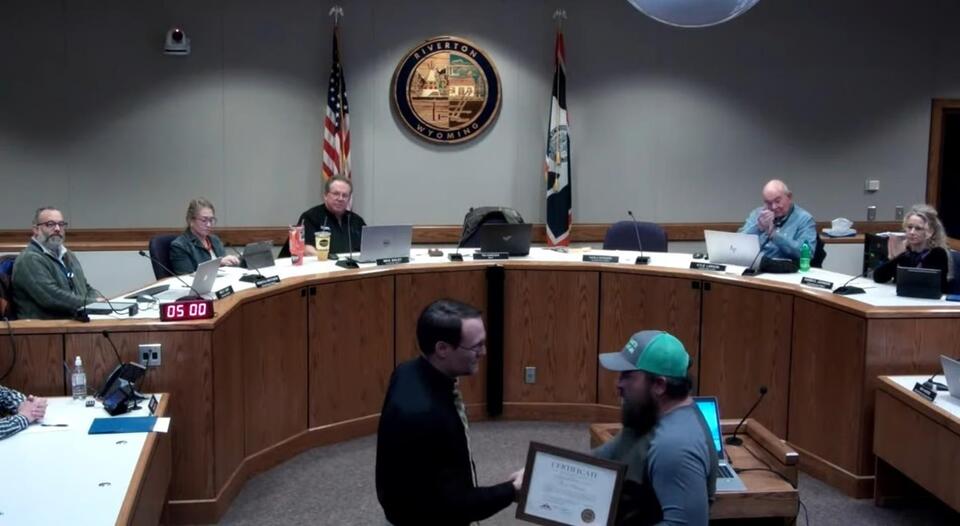 Riverton mayor recognizes local community member for demonstrating ...