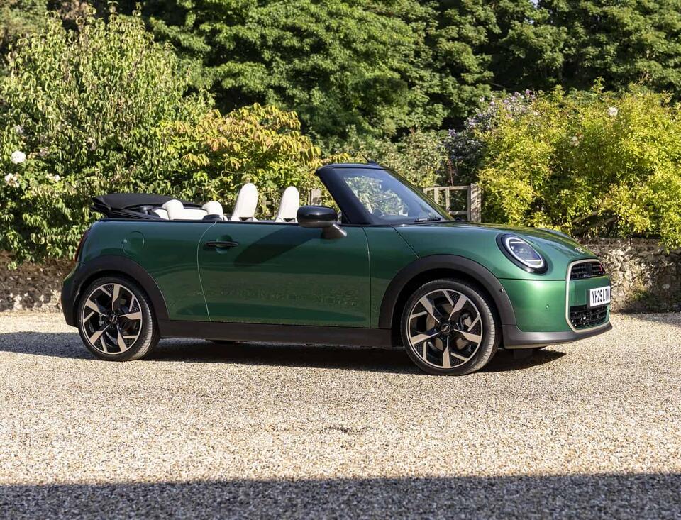 MINI Cooper S Photographed On A Perfect Day For Convertibles - NewsBreak