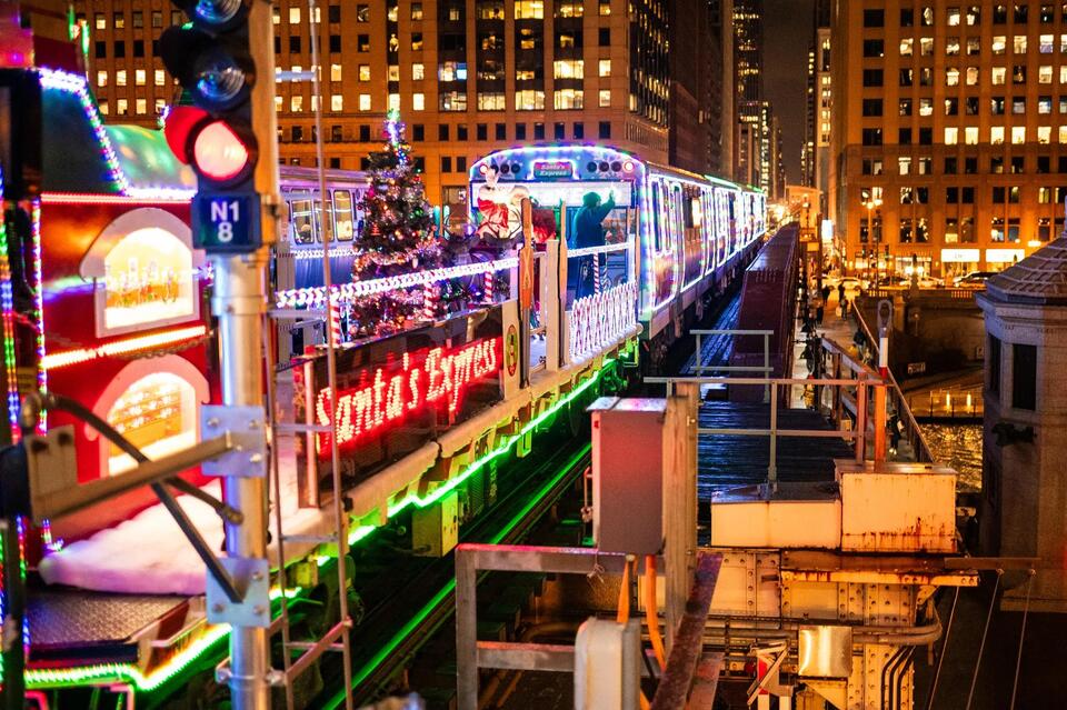 The CTA Holiday Train And Bus Return Next Week - NewsBreak