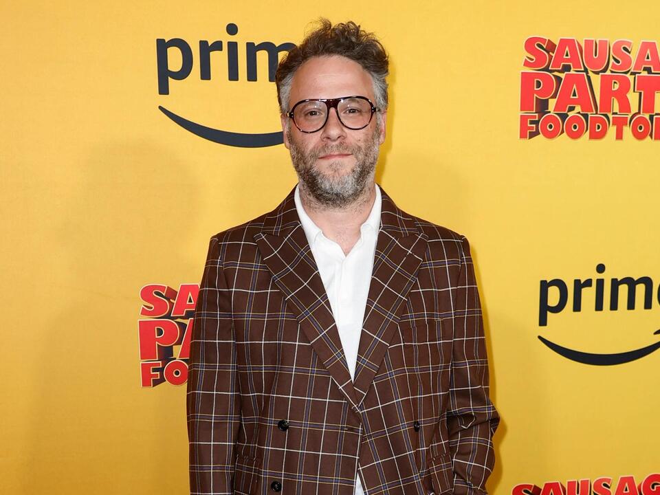 Seth Rogen 'Did a Ton of Acid and Then Went to the Grateful Dead Show ...