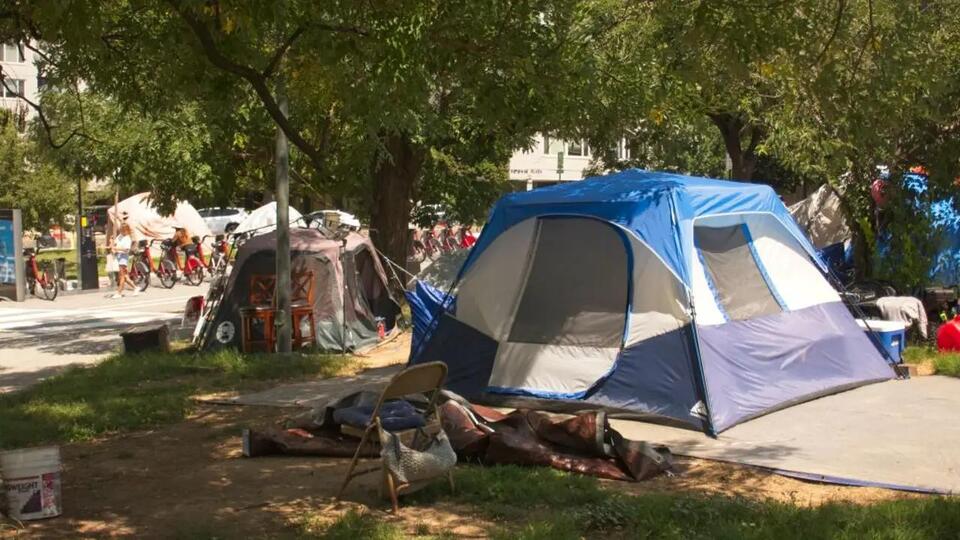 Homelessness in DC region rises for second consecutive year, report ...