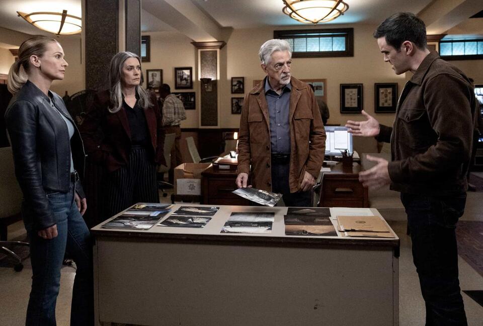 CRIMINAL MINDS EVOLUTION Season 19 Episode 3 Photos “Body Count” Reveal ...