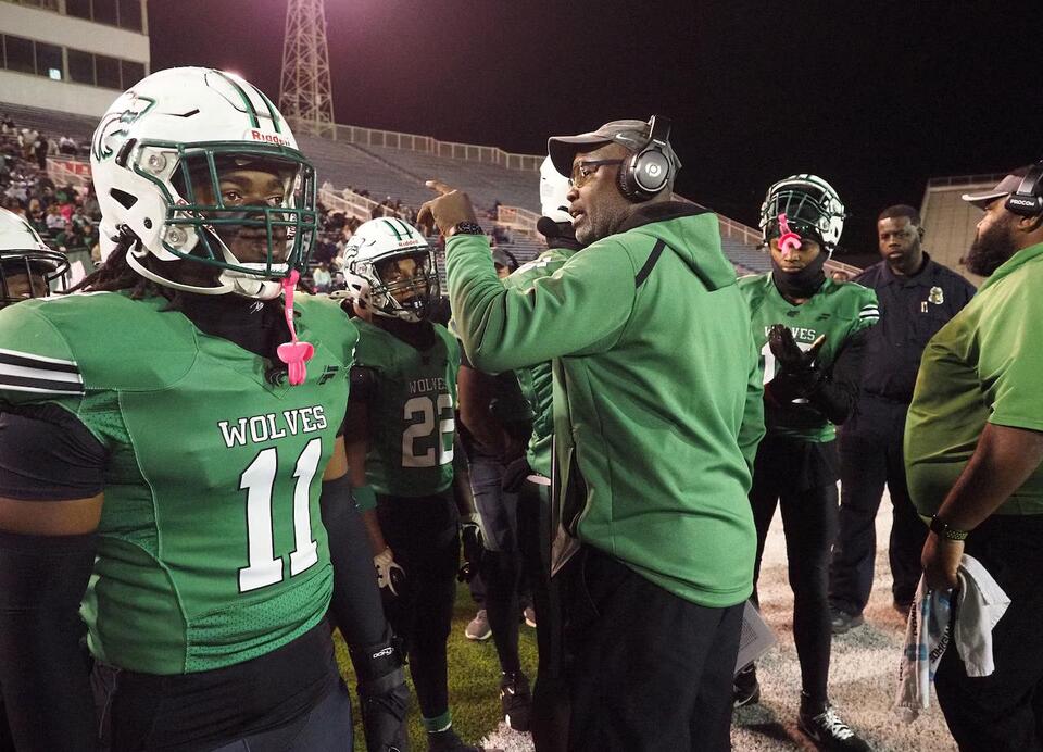 McIntosh hiring former Vigor coach John McKenzie to lead football ...