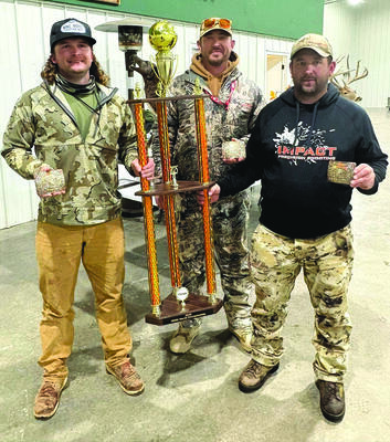Local hunters claim world title - NewsBreak
