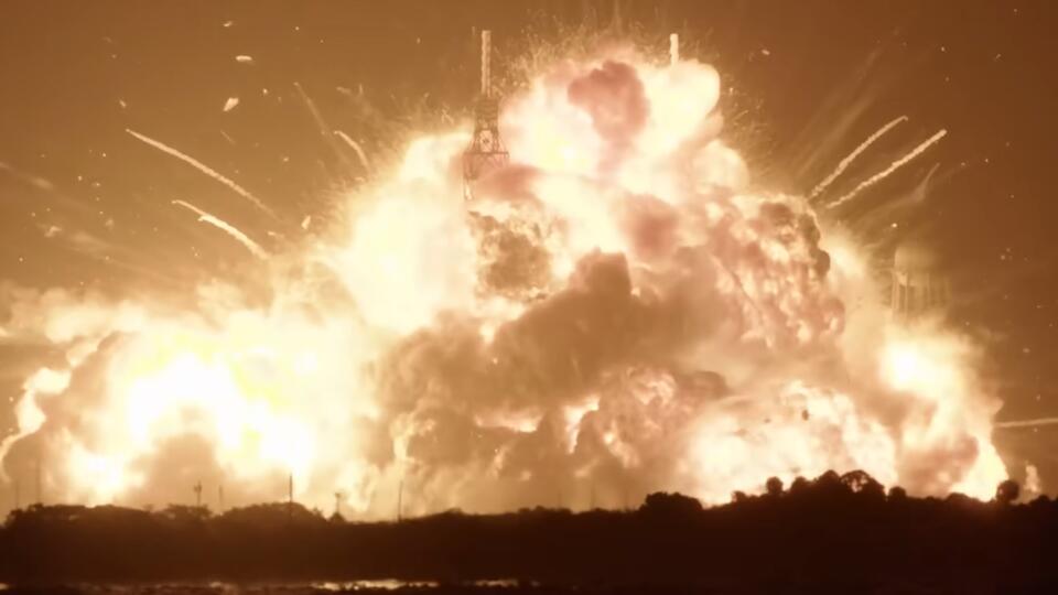 'Very rough day': Blue Origin's New Glenn rocket explodes in gigantic ...
