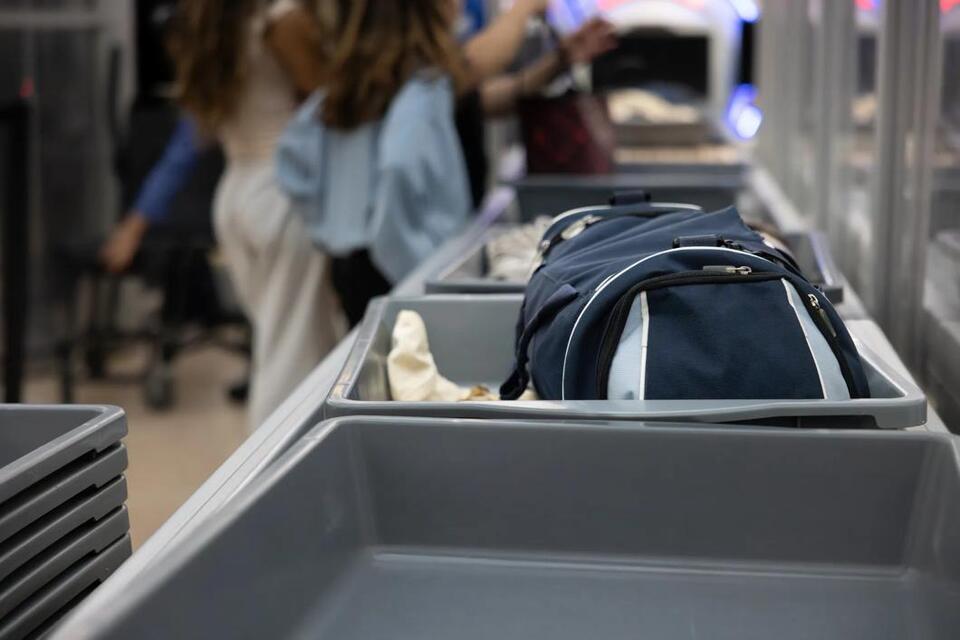 TSA Agent at Pittsburgh International accused of stealing money from ...