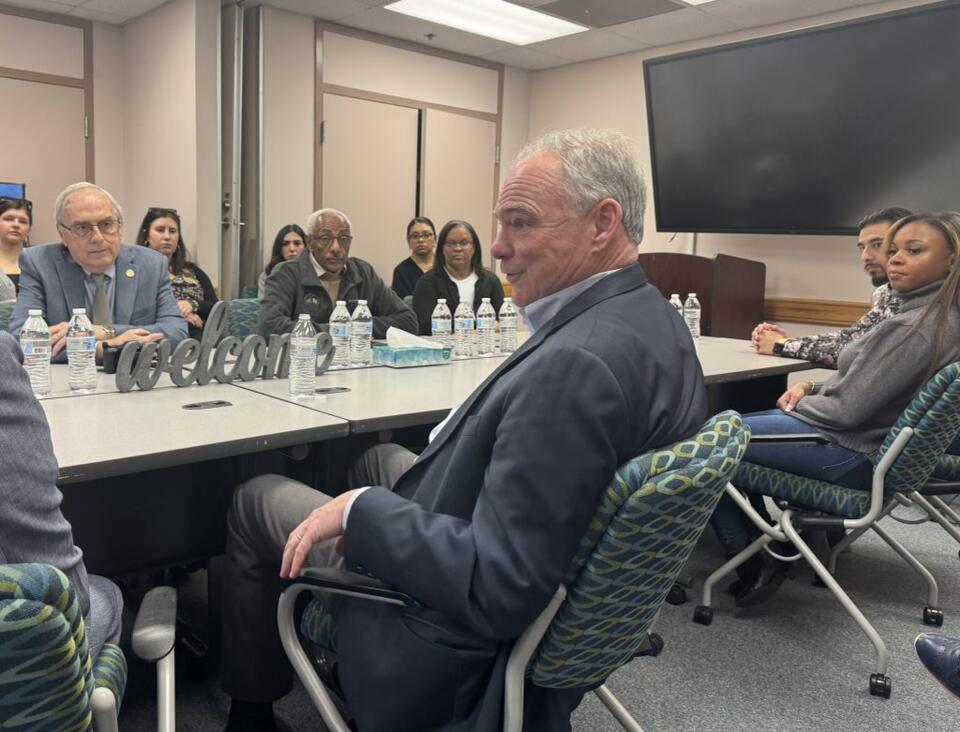 VIRGINIA U.S. SENATOR Tim Kaine Tours Higher Horizons Childhood ...