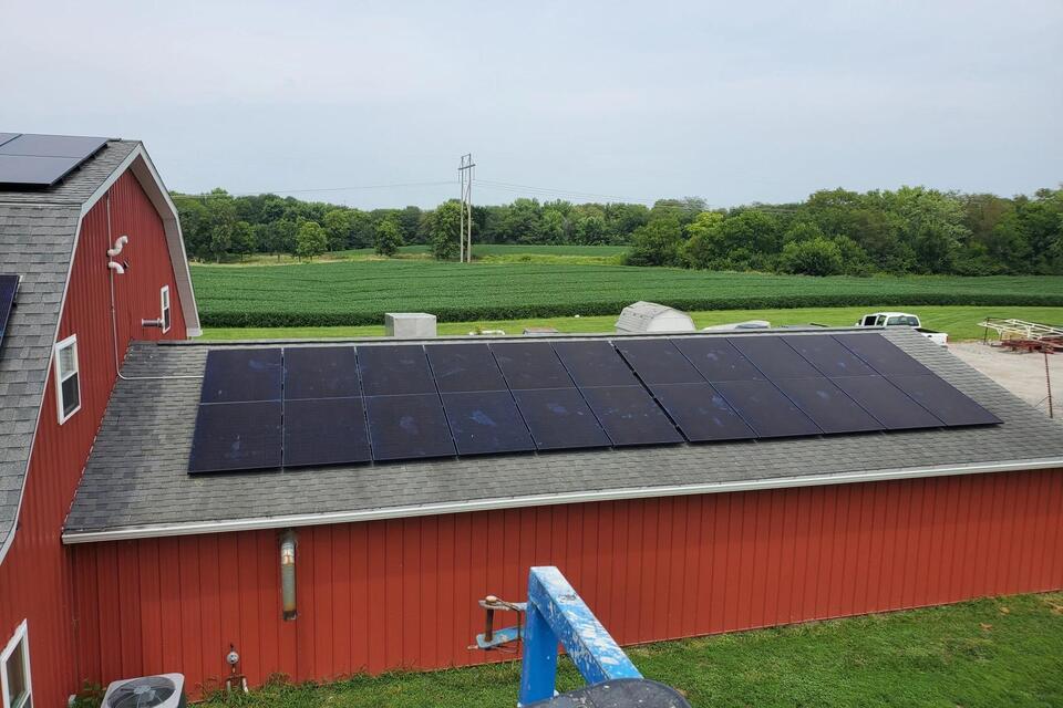 New federal clean energy policies hamper some Illinois companies ...