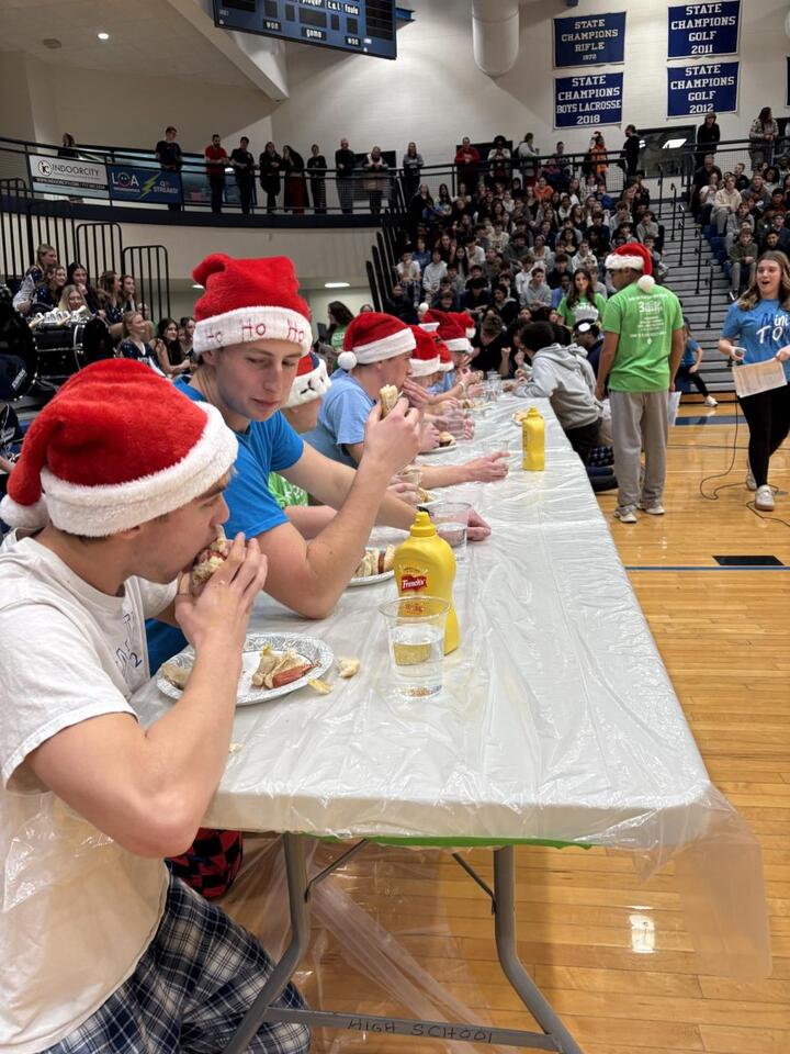 Mini-THON Hosts Pep Rally - NewsBreak