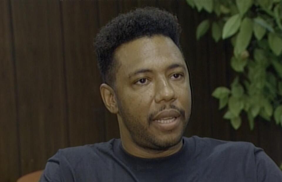 How did former gang leader Larry Hoover's case end up on President ...