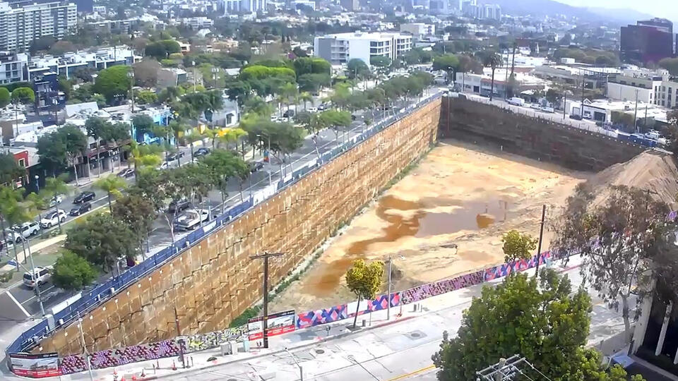 Melrose Triangle Is Back. New Plan Looks Very Different - NewsBreak
