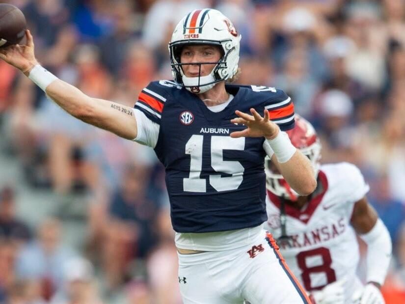 Iowa Football: Hawkeyes land Auburn transfer quarterback Hank Brown