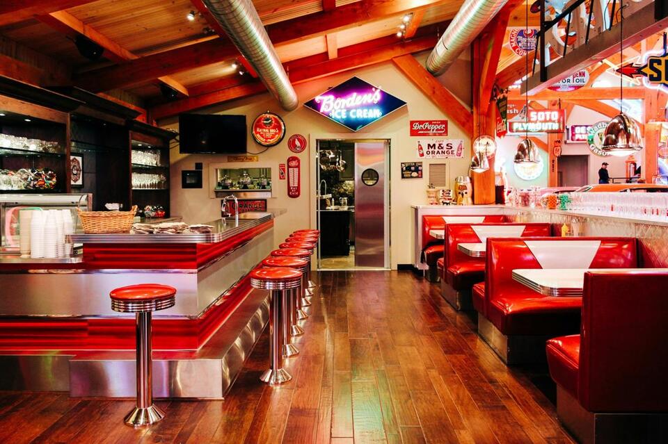 Distinctive Massachusetts Diner Named Absolute Best Diner in MA - NewsBreak