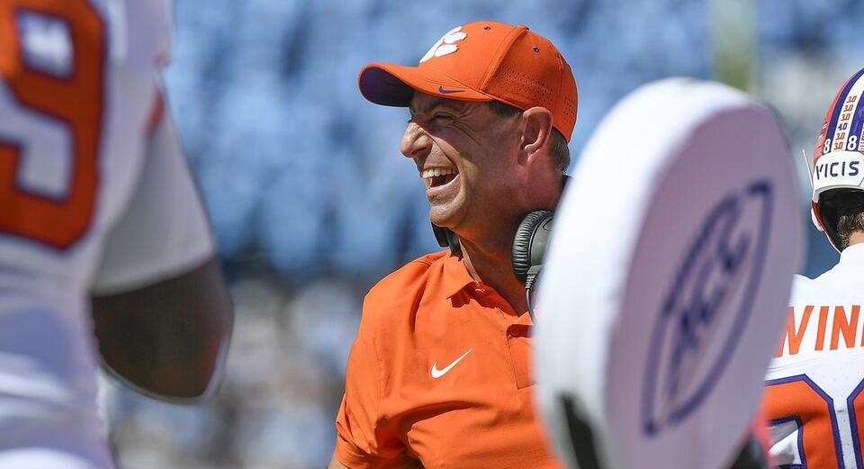 Former NFL Star ‘Excited’ for Son’s Clemson Visit - NewsBreak