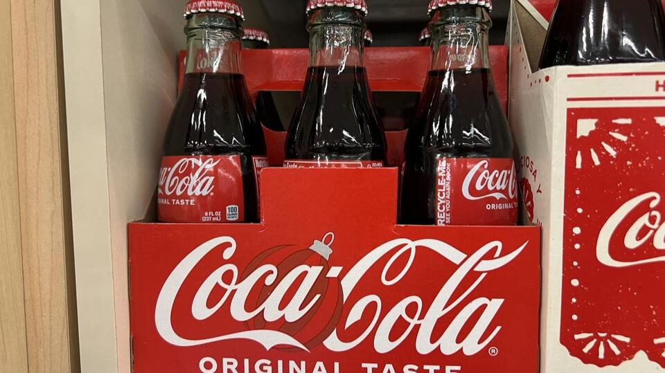 Does Cane Sugar Coca Cola Really Taste Better Than Corn Syrup? Experts ...