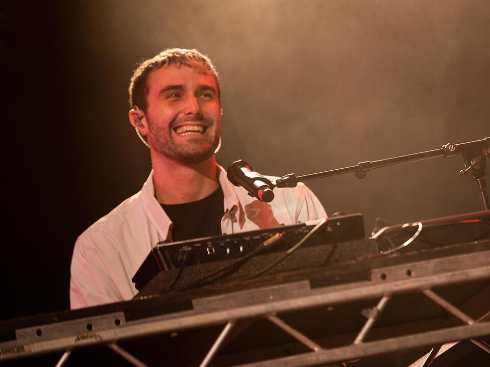 How Fred again.. turned a 77,500-capacity stadium into a nightclub for ...