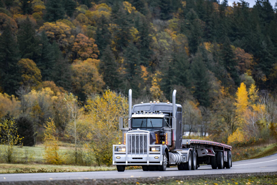 DAT: Load posts fall in latest week erasing previous gains - NewsBreak