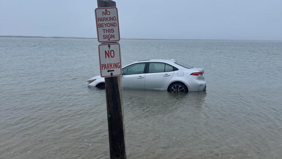 Wrong Turn? Car Ends Up in Water Off Duxbury Beach - NewsBreak
