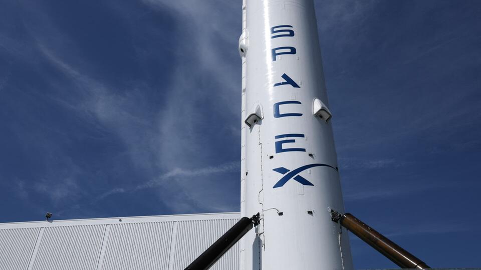 SpaceX lays out IPO details, targets early June roadshow: Reuters ...