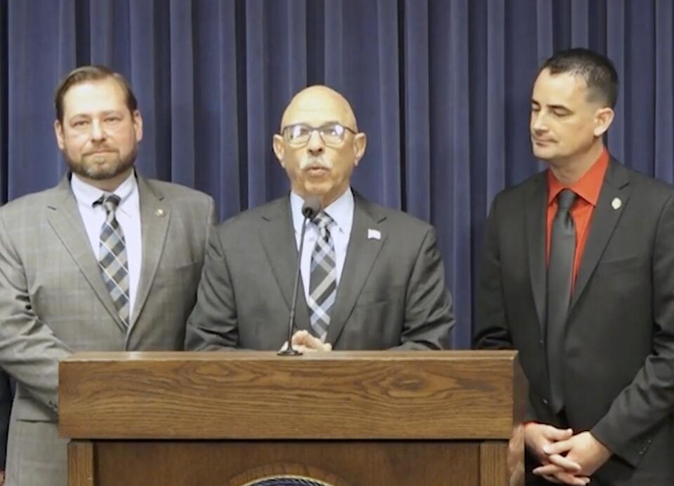 Illinois lawmaker: No cash bail 'will only lead to more crime' - NewsBreak