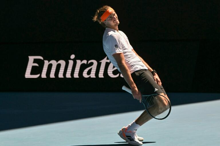 Zverev wobbles but wins at Australian Open as Alcaraz enters fray ...