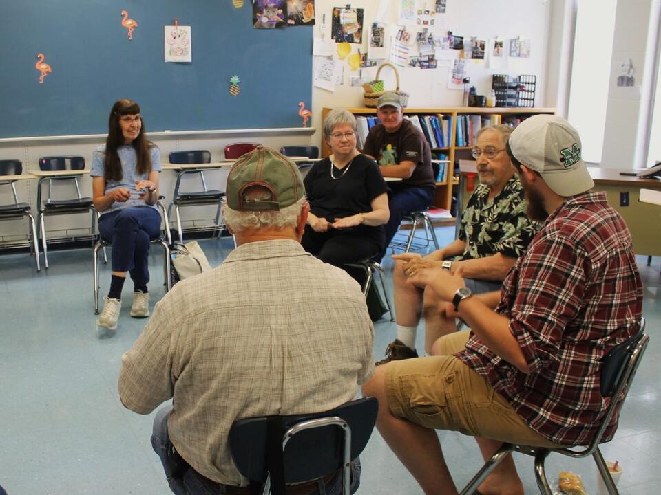Bluegrass And Old-Time Hopefuls Find A Tune In Spoons