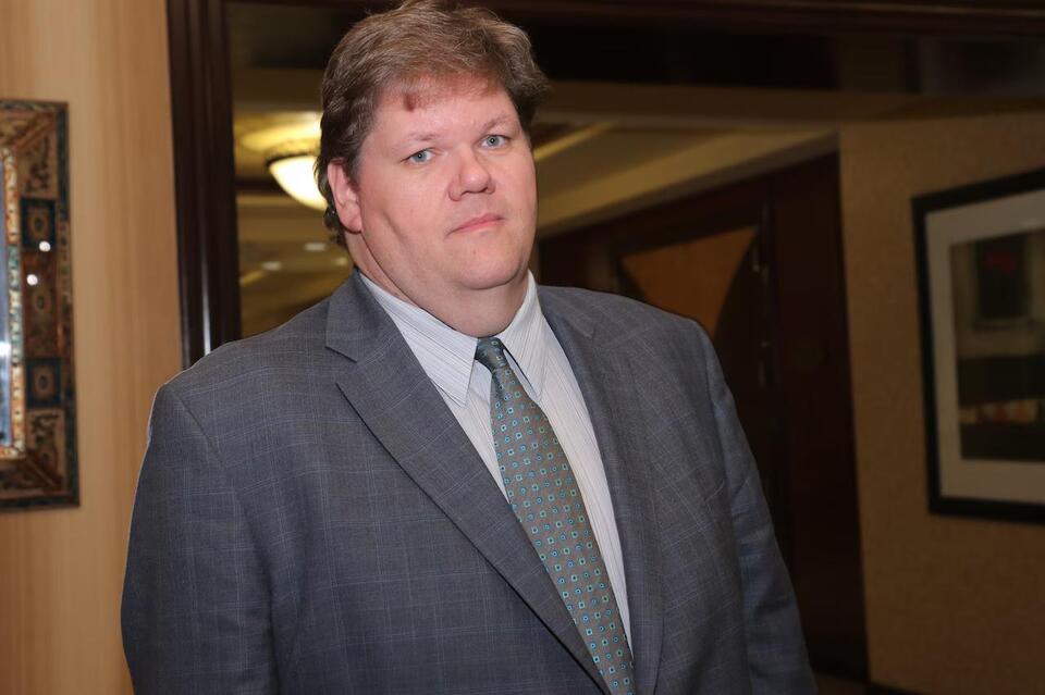 Stephen Hart, long-time Advance sportswriter, Sea teacher and beloved ...