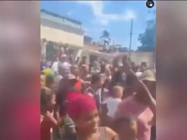 Dozens in Miami show support after hundreds in Cuba protest blackouts ...