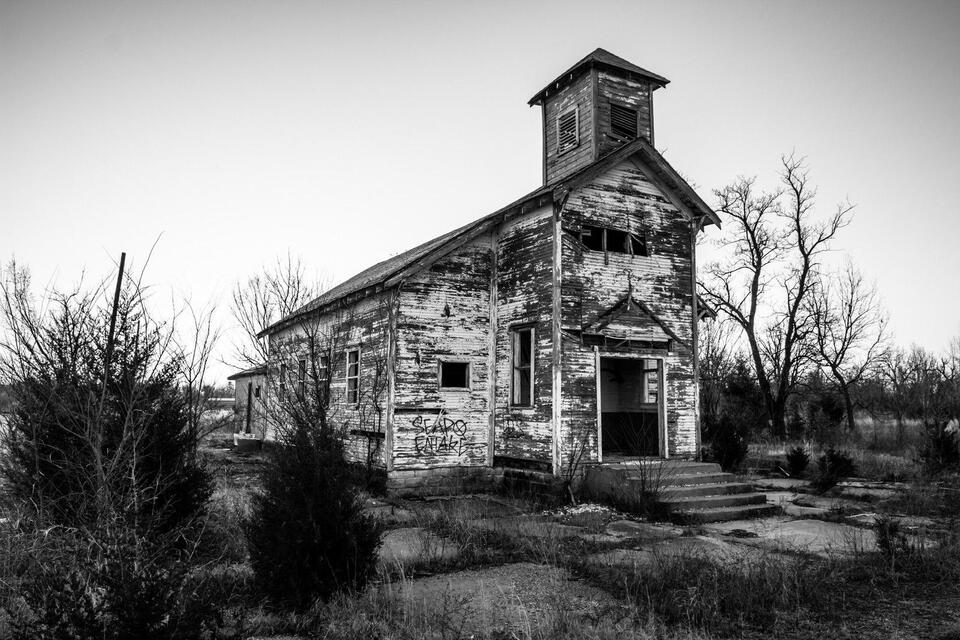 Step Inside Minnesota’s Forgotten Ghost Towns Frozen in Time - NewsBreak