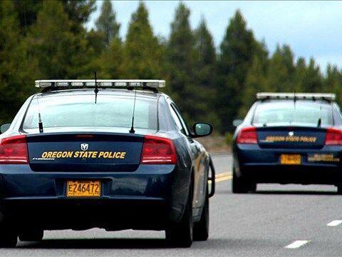 OSP responds to single-vehicle rollover crash on I-5 leaving one dead ...