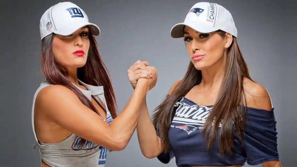 The Bella Twins Reveal Their Dream Cast For A Total Divas Reboot ...