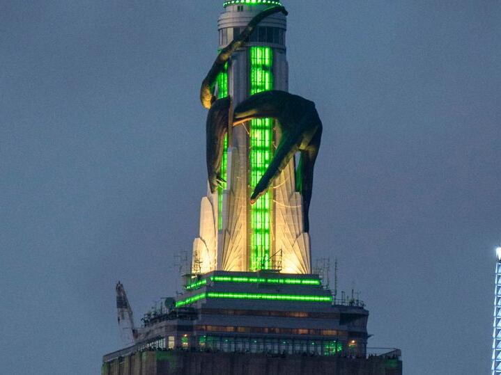 House of the Dragon promo turned empire state building green with ...