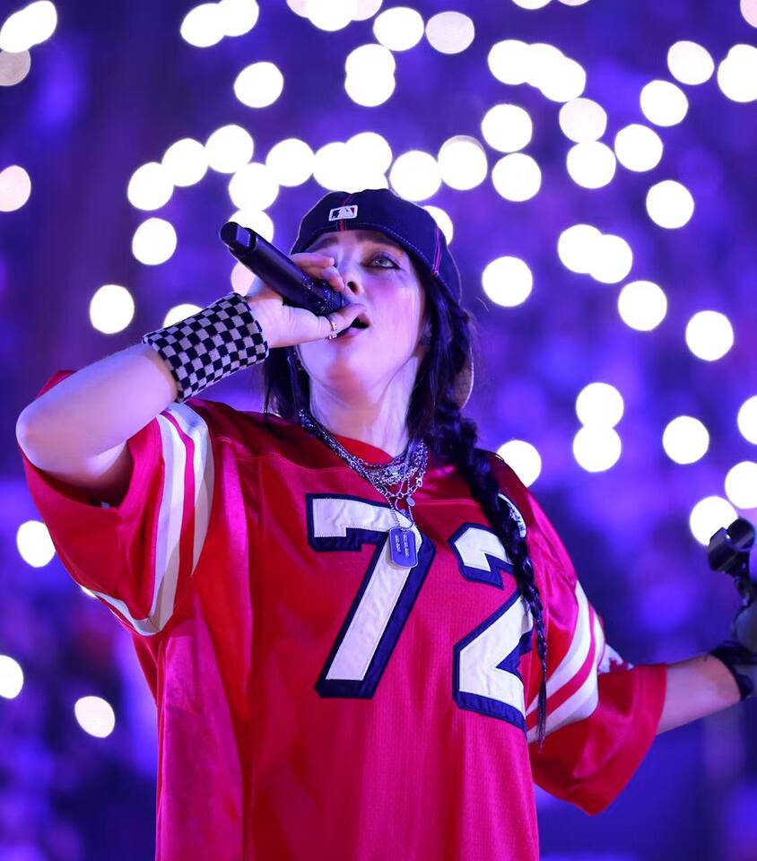 Billie Eilish's Moodiest Lyrics, From "TV" to "My Strange Addiction ...