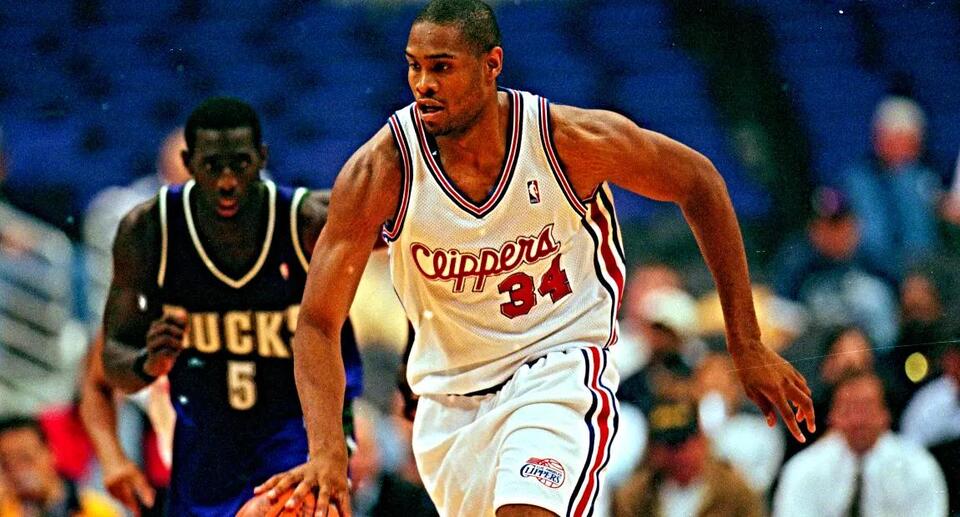 Los Angeles Clippers Officially Unveiled New Logo and Uniforms - NewsBreak