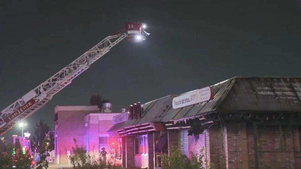 Fire damages Earl's Rib Palace in Oklahoma City, causes estimated ...