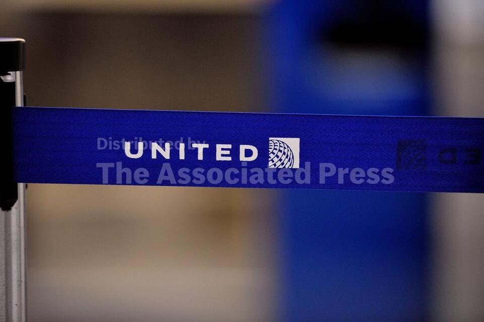 A United Airlines flight to Spain turns back to Newark after a possible ...