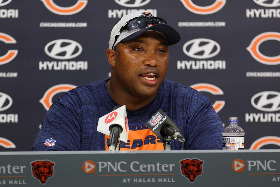 Richard Hightower is 'honored' to remain on Bears' overhauled staff ...