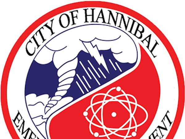 Levee gates to be installed Tuesday along Hannibal riverfront