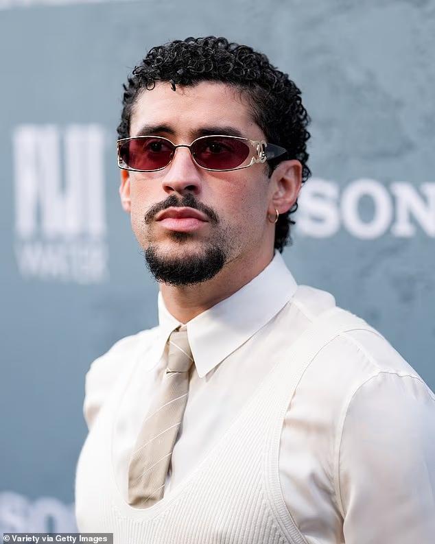 Brett Favre slams NFL for giving Bad Bunny Super Bowl halftime show ...