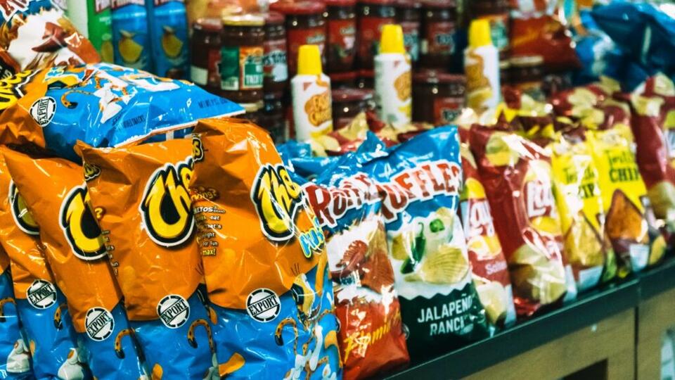 These 18 states ban junk food from SNAP in 2025 - NewsBreak
