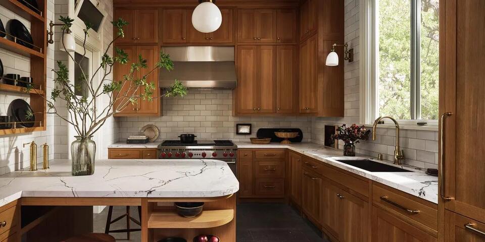 This Victorian Kitchen Gets a Modern Update but Keeps Its Charm - NewsBreak